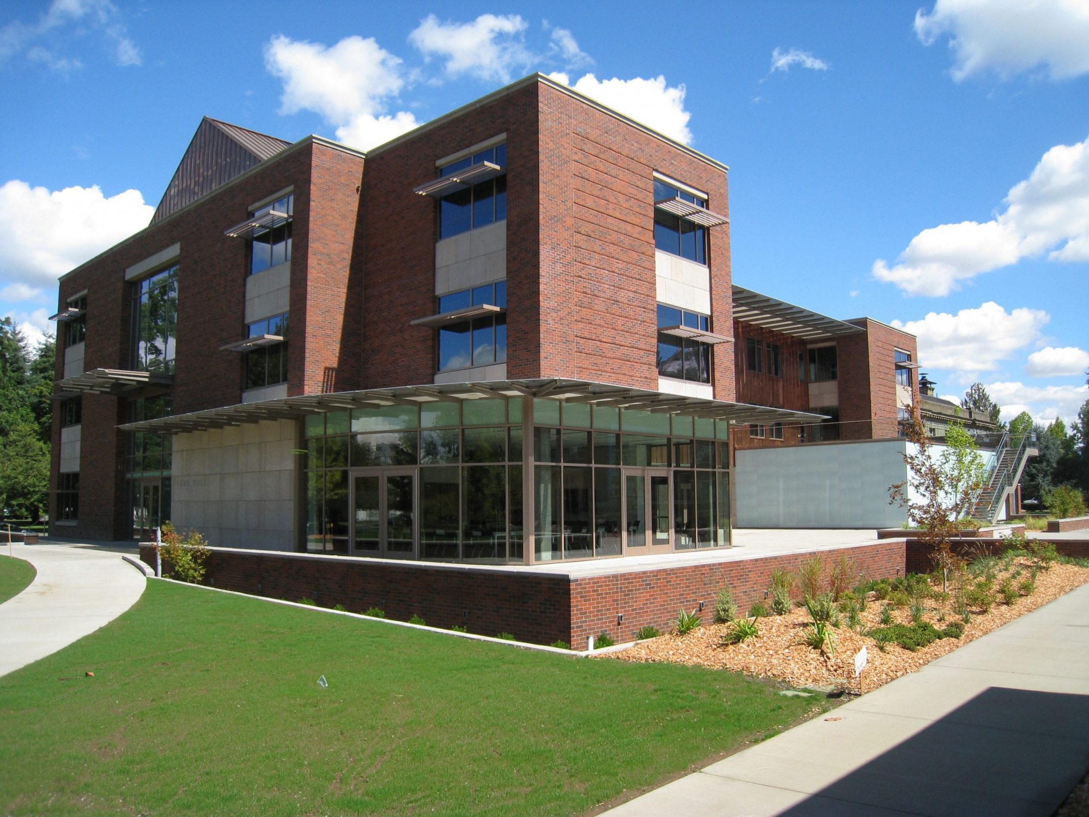 Hoffman Construction — Willamette University Ford Hall